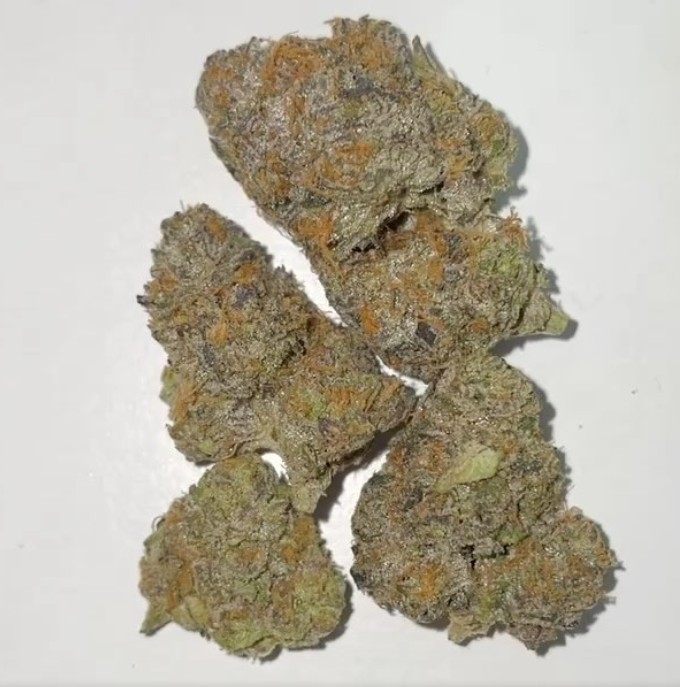 Strain Review: Permanent Push Pop by Seven Leaves - 420cannadispensary.com